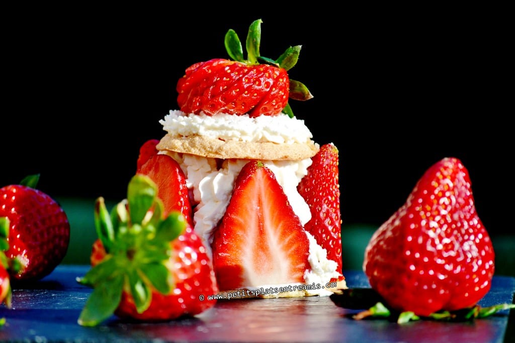 présentation fraises chantilly | Petits Plats Entre Amis