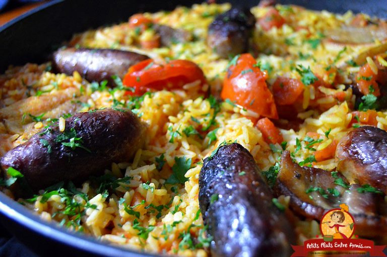 Recette de riz à la tomate et aux saucisses | Petits Plats Entre Amis