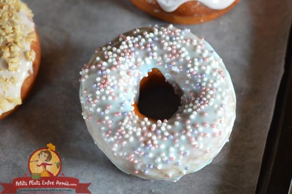 Recette facile et délicieuse de donuts maison | Petits Plats Entre Amis